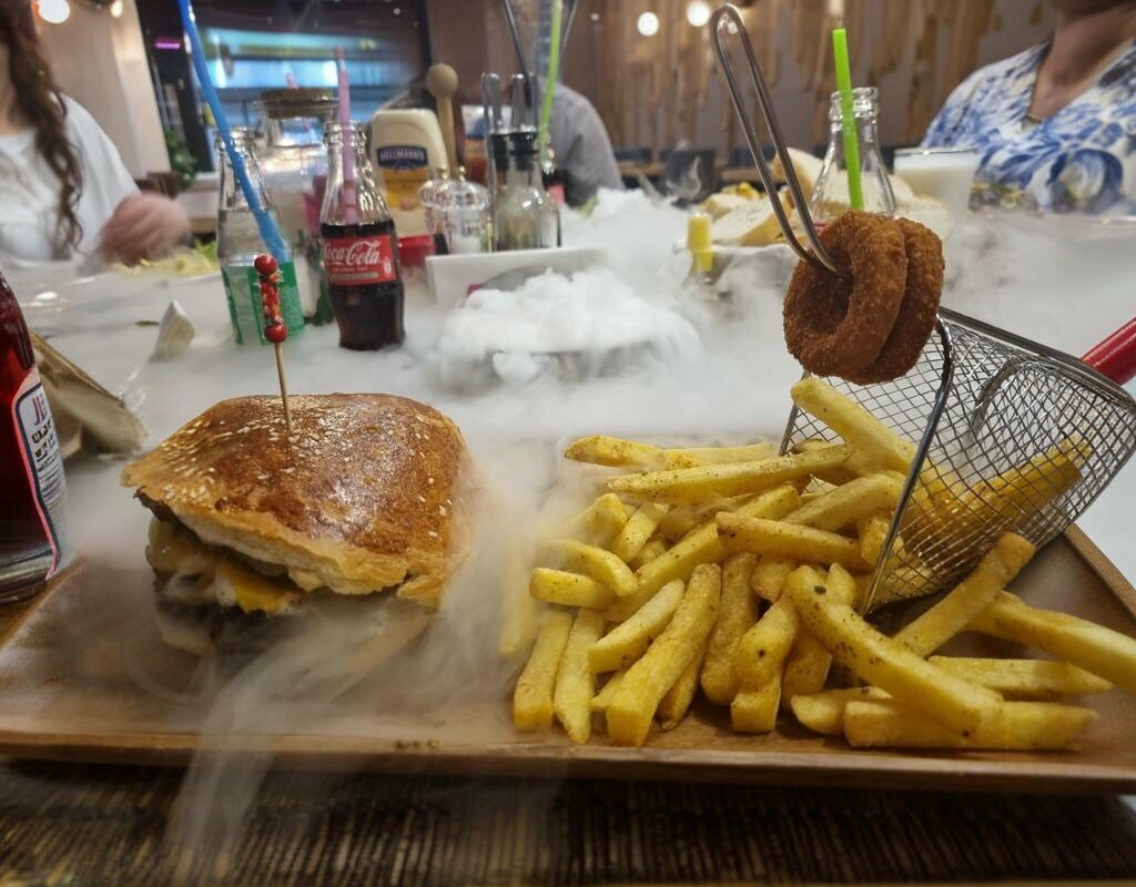 Restoran Meris Steakhouse, Kulu, foto