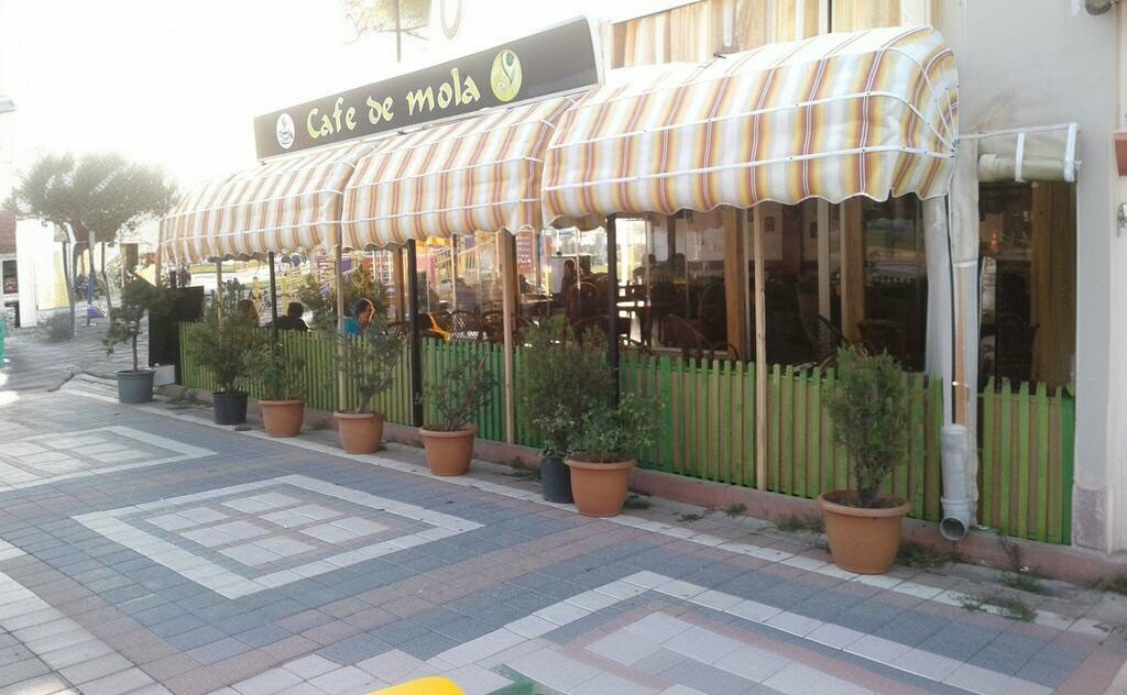Kafe Café de Mola, Bandırma, foto