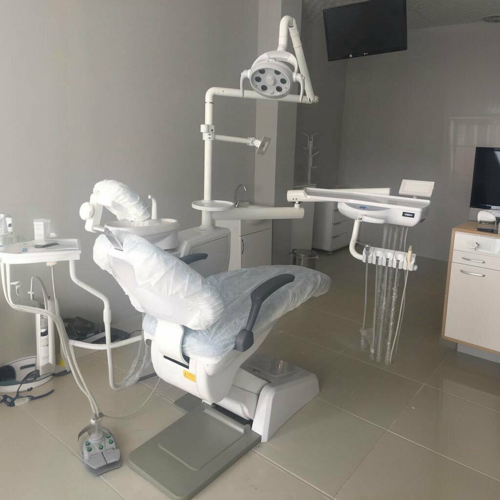 Özel ağız ve diş sağlığı klinikleri ve muayenehaneleri Diş Hekimi Erdem Özkan, Milas, foto