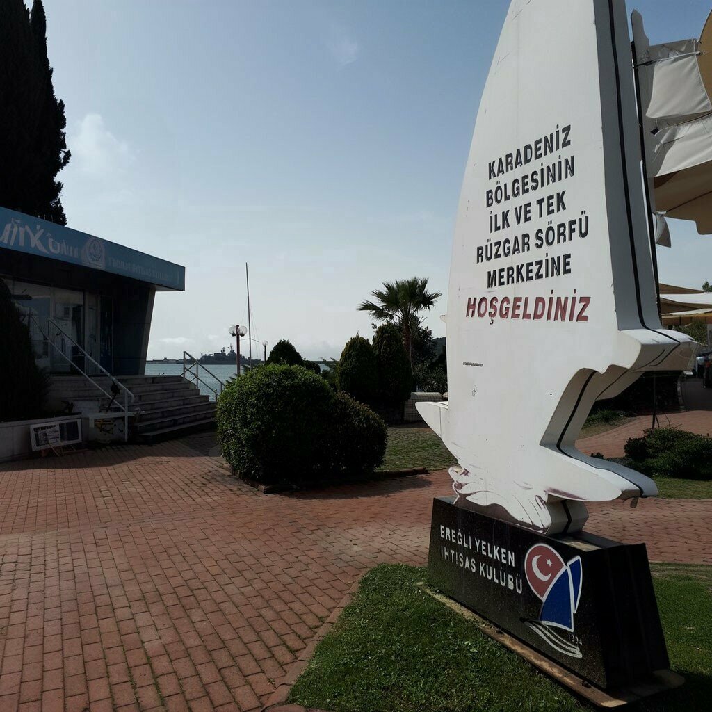 Çok amaçlı spor tesisleri Kdz. Ereğli Gençlik Ve Spor Eğitim Merkez, Dünya, foto