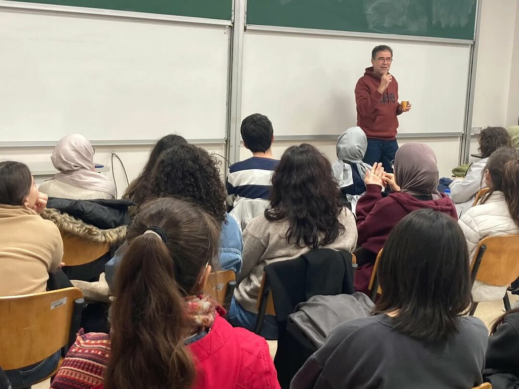 Sivil toplum kuruluşları Istanbul Koruyucu Aile, İstanbul, foto