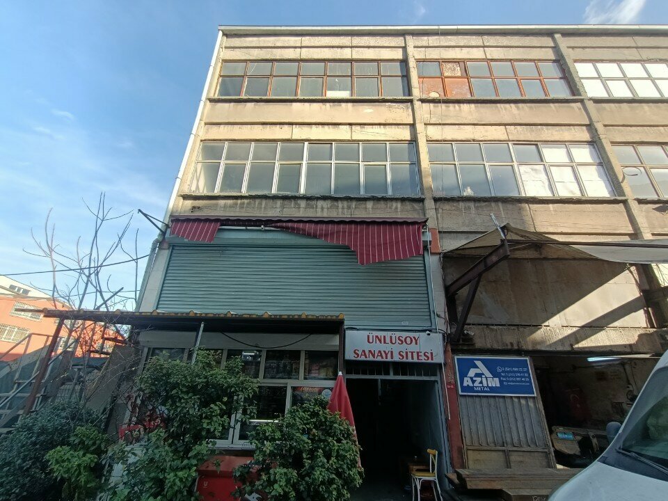 Otomobil servisi Ünlüsoy Sanayi Sitesi, İstanbul, foto