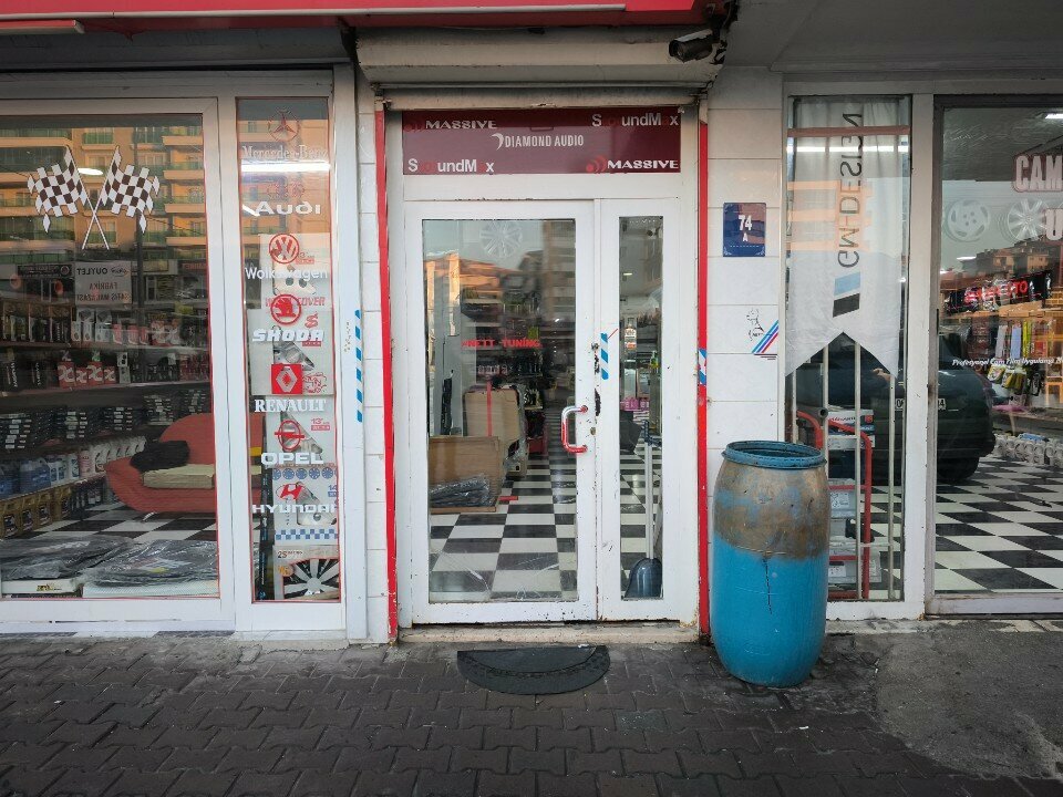 Otomobil yedek parçaları Nett Tuning Oto Yıkama ve Aksesuar, Ankara, foto