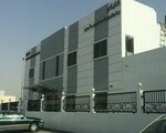 Royal Tech Aluminum & Steel Workshop (63A2, Sheikh Ammar Bin Humaid Street, Tallah 2, Southern Sector, Ajman), kapılar  Ayman'dan