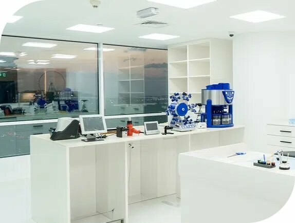 Saat tamircileri ChronoStreet, watch repair company, Dubai, foto