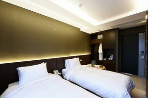 Hotel Infini (Seoul), otel  Seul'dan