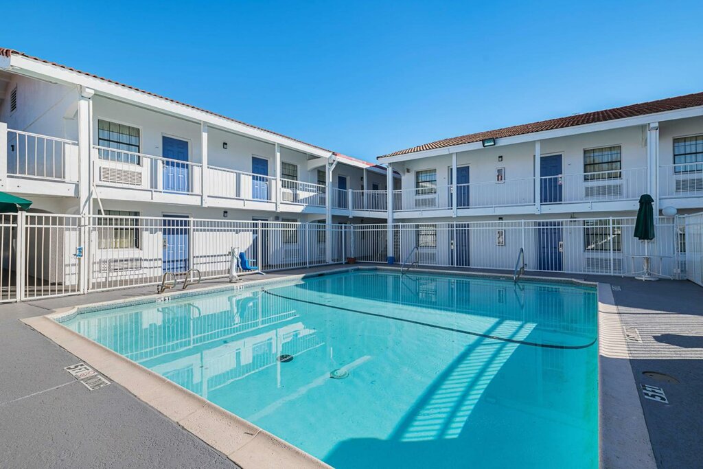 Otel Motel 6 Grand Prairie, Grand Prairie, foto