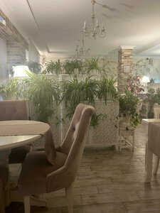 Кафе Комильфо (Krasnaya Street No:130, Dinskaya stanitsa), kafe  Krasnodarski krayından