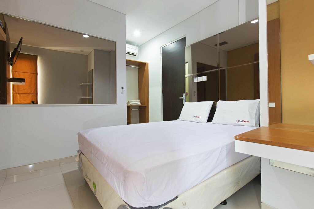 Otel RedDoorz near Thamrin City, Cakarta, foto