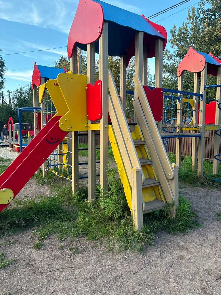 Oyun alanı Children's Playground, Saint‑Petersburg ve Leningradskaya oblastı, foto