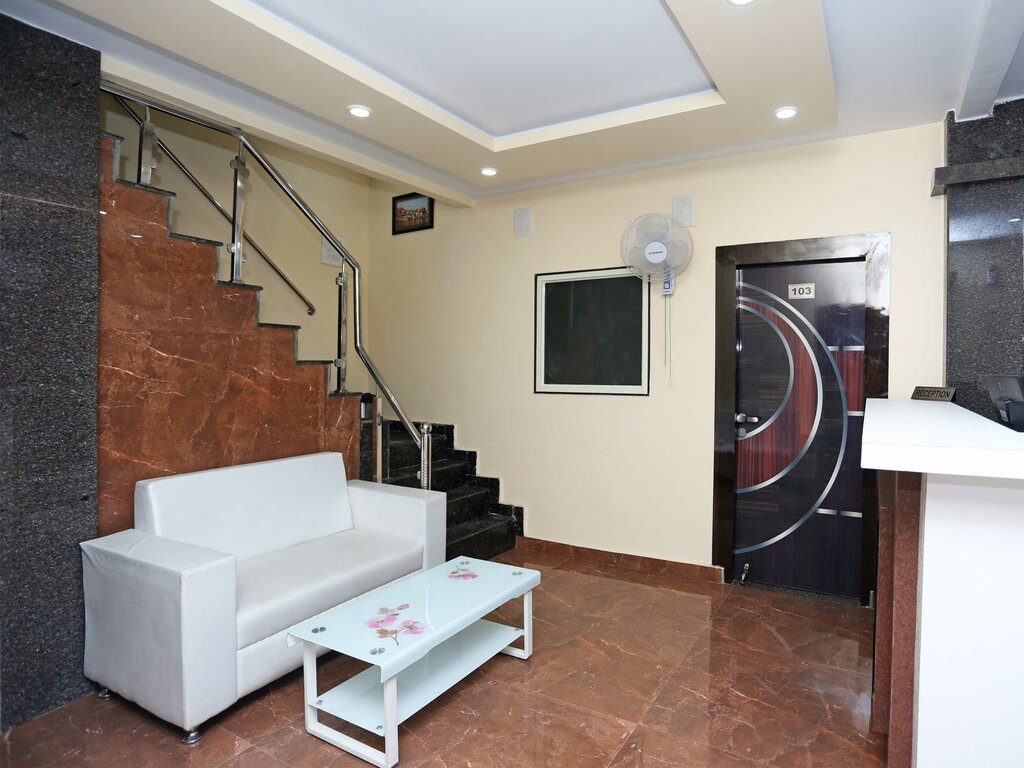 Otel Oyo 15530 Hotel G S Residency, Varanasi, foto