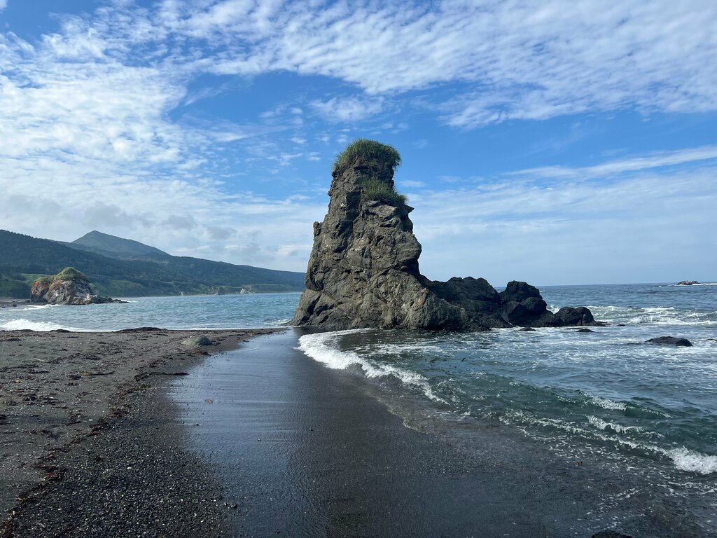 Dağ zirvesi Мыс Острый, Sahalin Bölgesi, foto