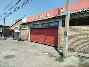Mercedes-Benz (Kurmanjan Datka Street No:87), otomobil servisi  Bişkek'ten
