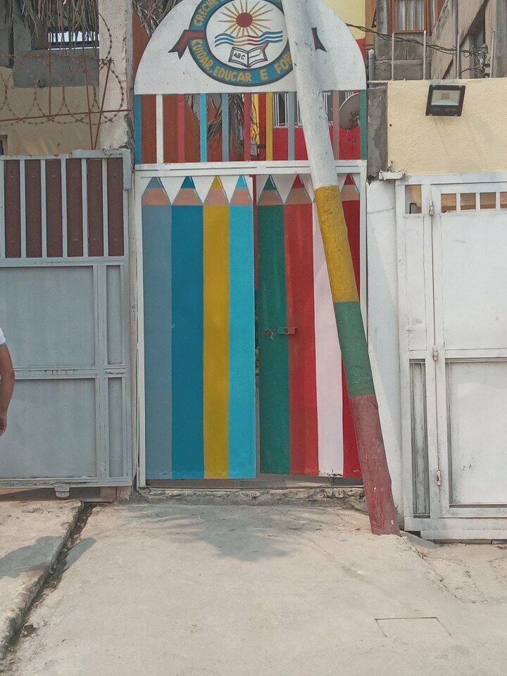 Anaokulları Creche e colégio, Loanda, foto