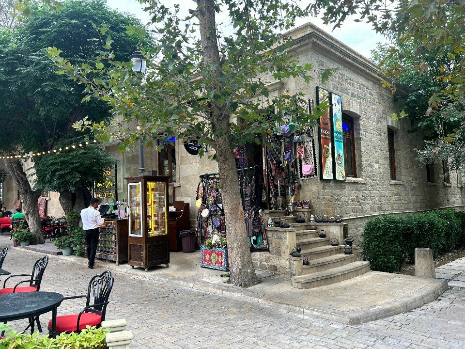 Hediyelik eşya mağazaları Baqqal, Bakü, foto