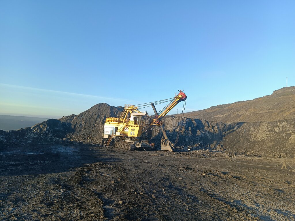 Kömür firmaları Группа Сибантрацит ООО Разрез Восточный, Novosibirskaya oblastı, foto