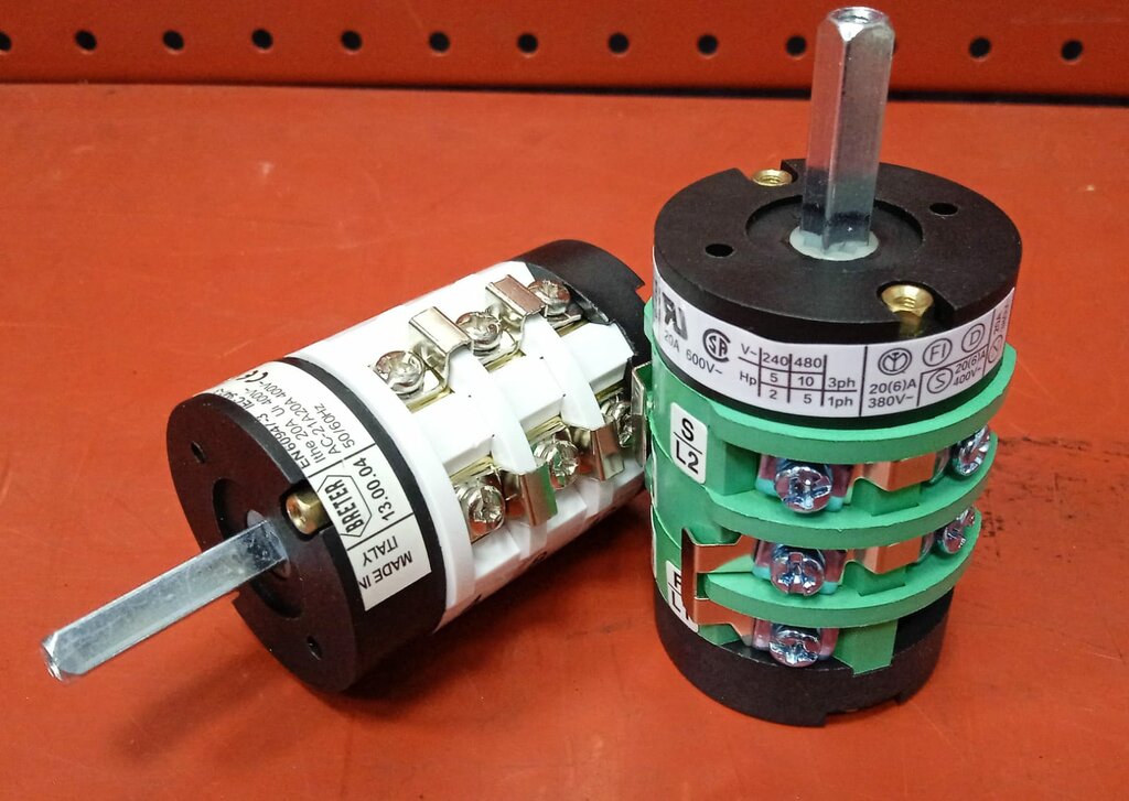 Oto servis ve bakım ekipmanları Podnimi, Moskova, foto