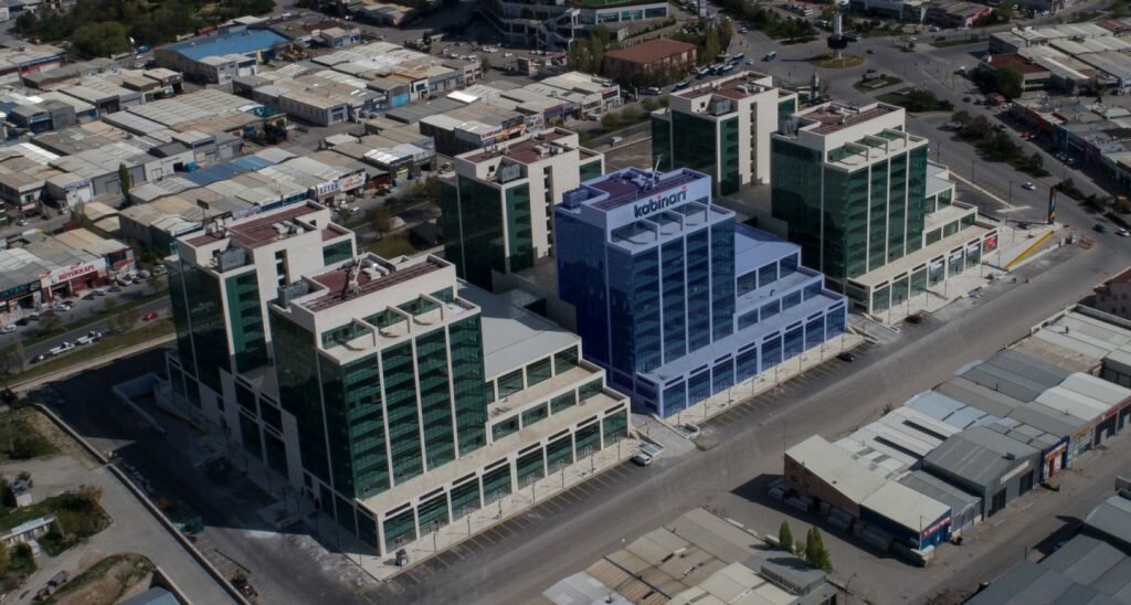 Sanayi ekipmanları firmaları Kabinari Kompakt Laminat Sistemleri, Ankara, foto