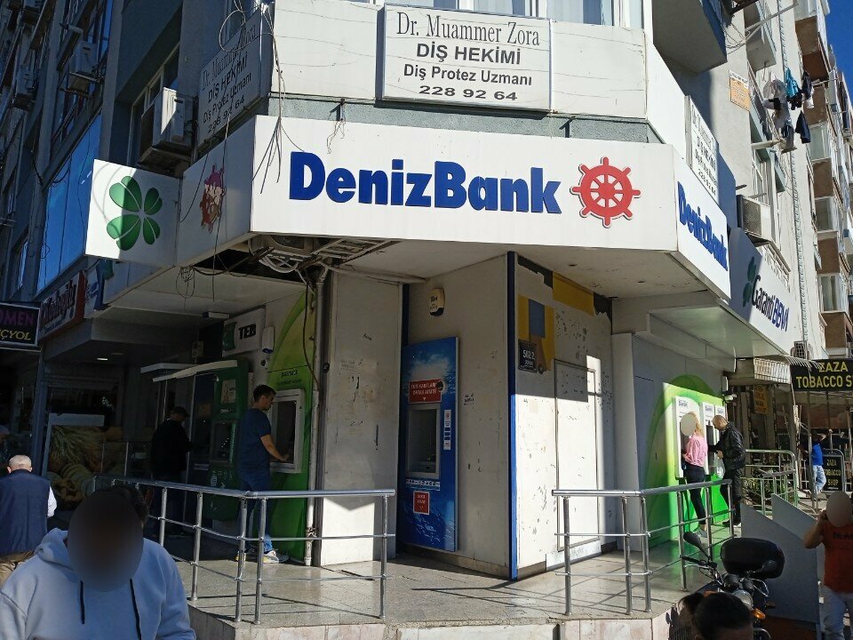 ATM'ler DenizBank, İzmir, foto