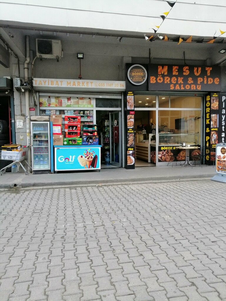 Kafe Mesut Börek Pide Salonu, İstanbul, foto