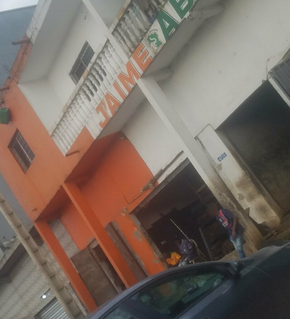 Gıda pazarı Marché de Ferraille de Coco Service, Abican, foto