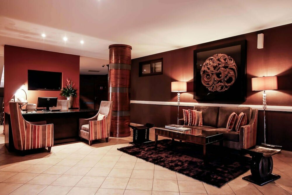 Otel Oak Plaza Suites Kumasi, Kumasi, foto