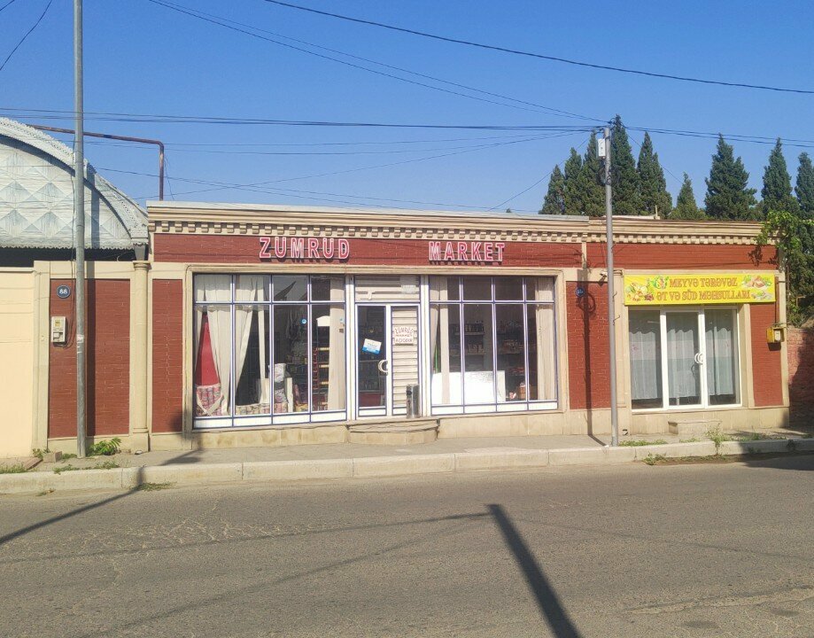 Pazarlar ve çarşılar Zümrüd Market, Gence, foto