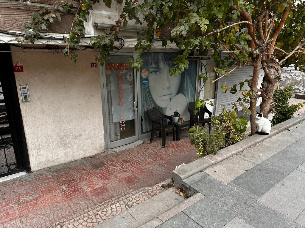 Kuaförler Cennet Güzellik Salonu, İstanbul, foto
