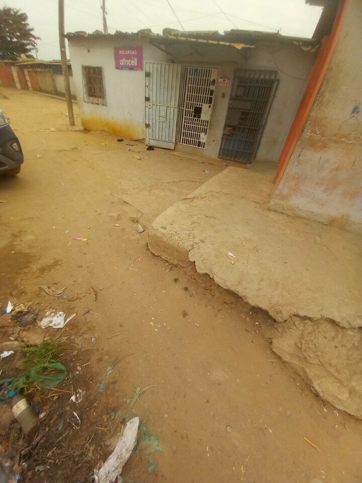 Fatura ödeme noktası Recargas Africel, Loanda, foto