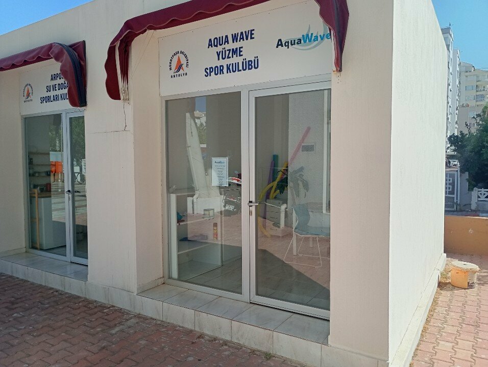 Yüzme okulu Aqua Wave Yüzme Kursu, Antalya, foto