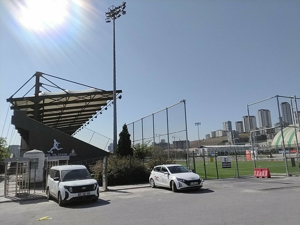 Stadyum Halkalı Futbol Stadı, İstanbul, foto