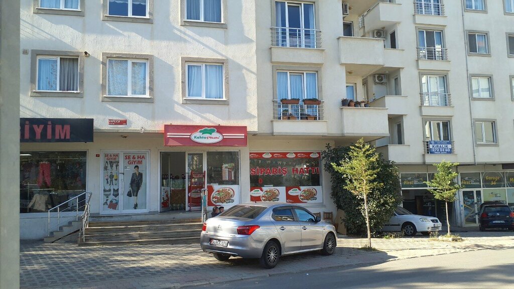 Kafe Kahta Çiğköfte, İstanbul, foto