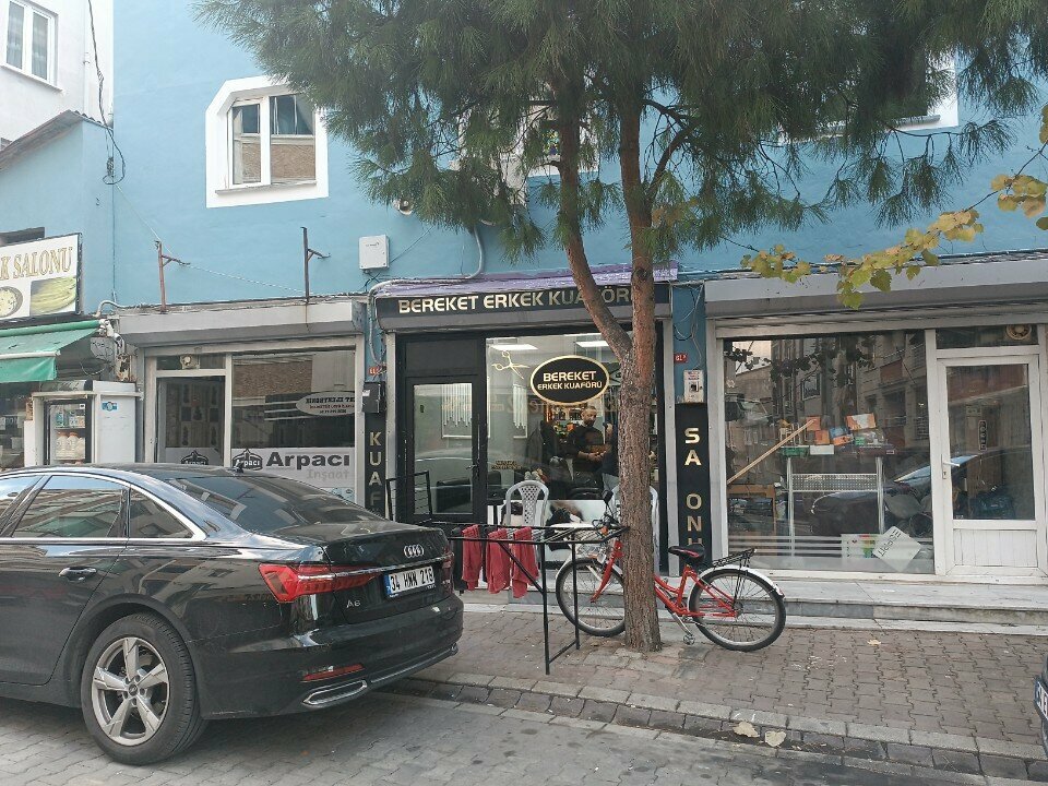 Berberler Bereket Erkek Kuaför Salonu, İstanbul, foto