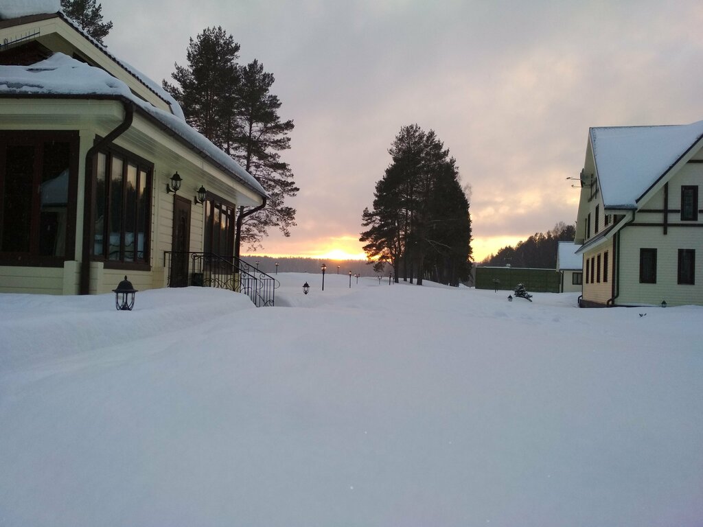 Avcılar ve balıkçılar База отдыха, Arhangelskaya oblastı, foto