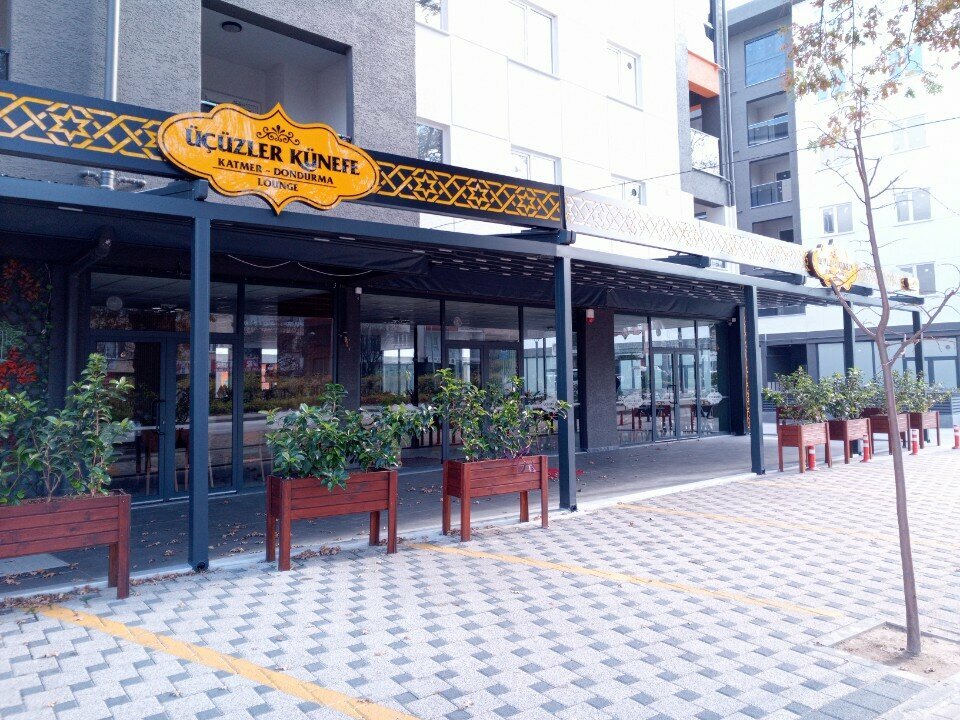 Kafe Üçüzler Künefe Katmer, Bursa, foto