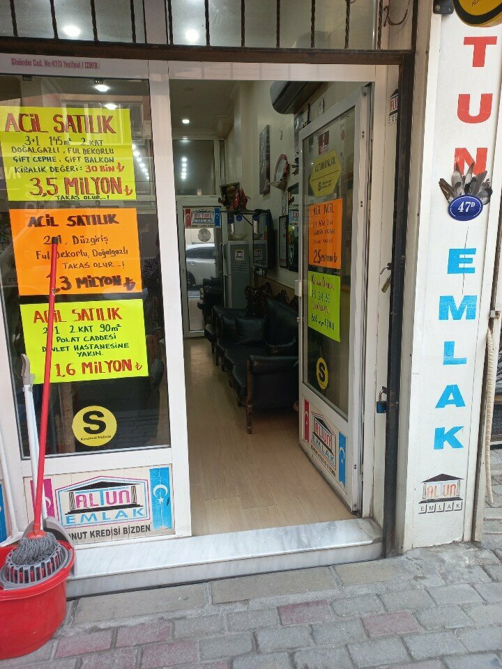 Emlak ofisi Altun Emlak, İzmir, foto