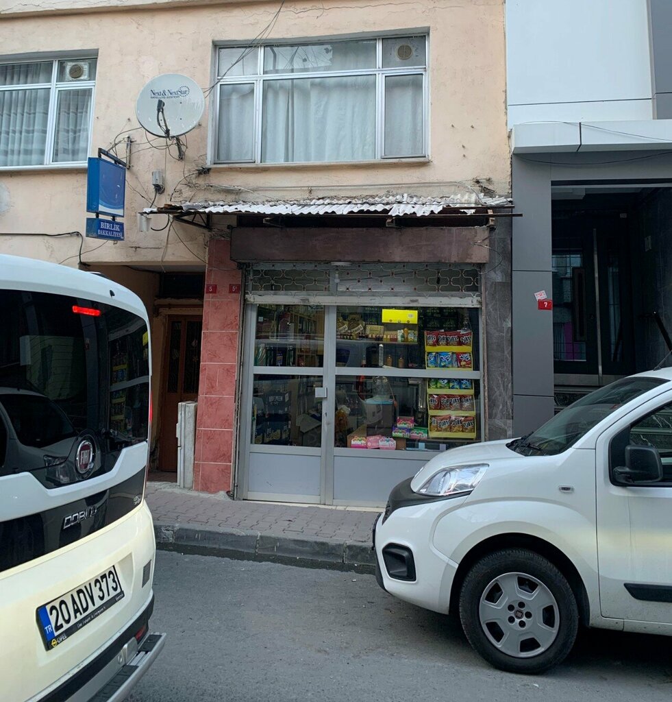 Market Birlik Bakkaliyesi, İstanbul, foto