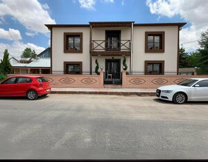 Ardıç Butik Otel (Nevşehir, Hacıbektaş, Aşık Mahsuni Şerif Cad., 18/1), otel  Hacıbektaş'tan