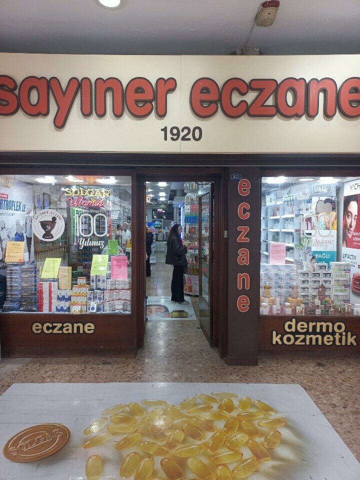 Eczaneler Sayıner Eczane, İzmir, foto