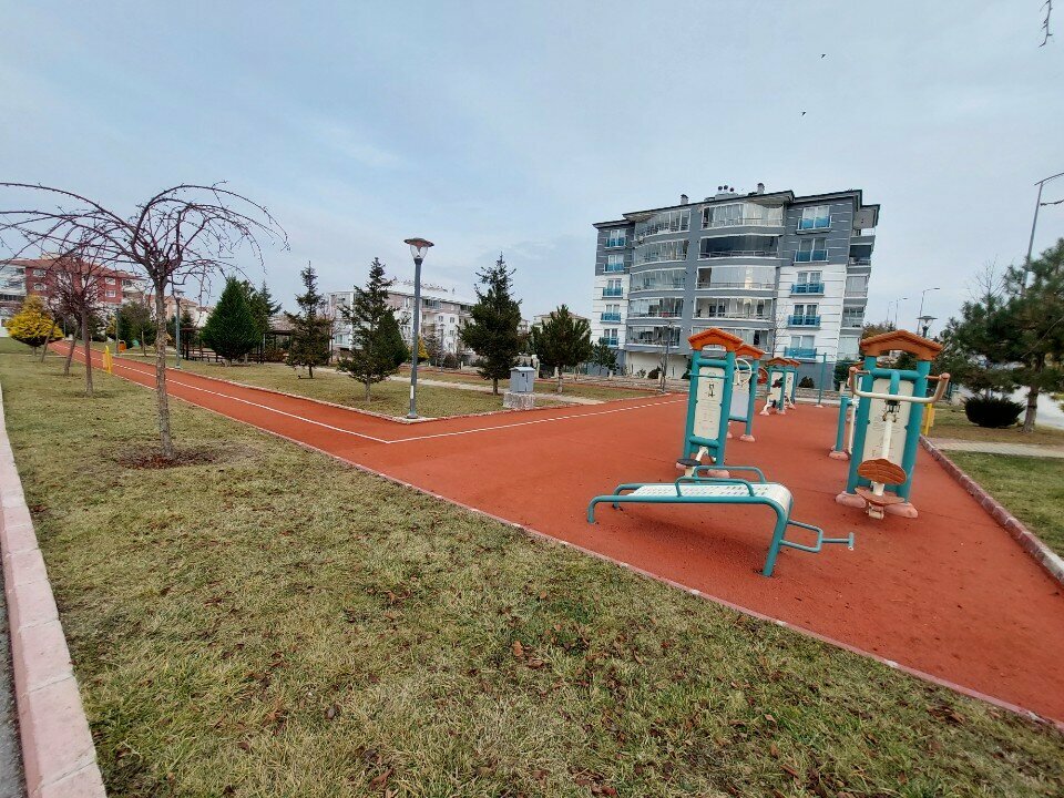 Park, sokak heykeli Hilal Parkı, Ankara, foto