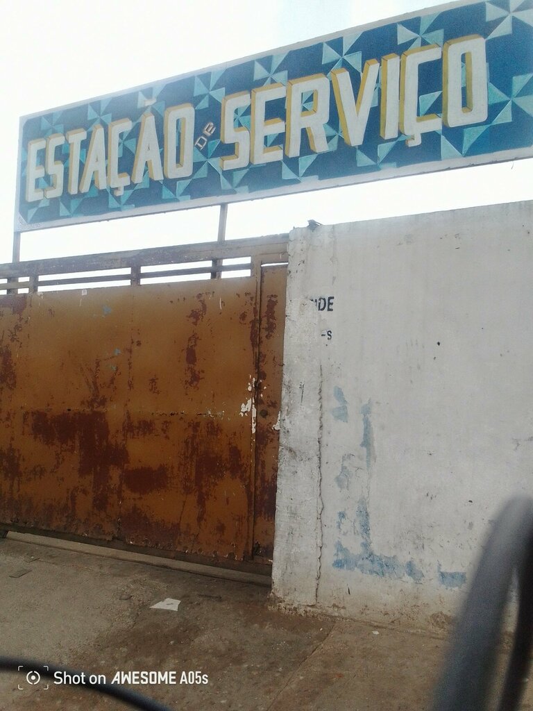 Otomobil servisi World Trade Center, Estação de Serviços, Loanda, foto