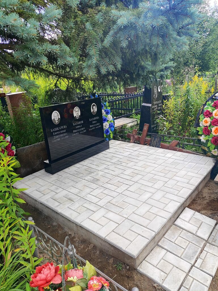 Heykel ve mezarlık taşı üreticileri Декор Памяти, Moskova, foto