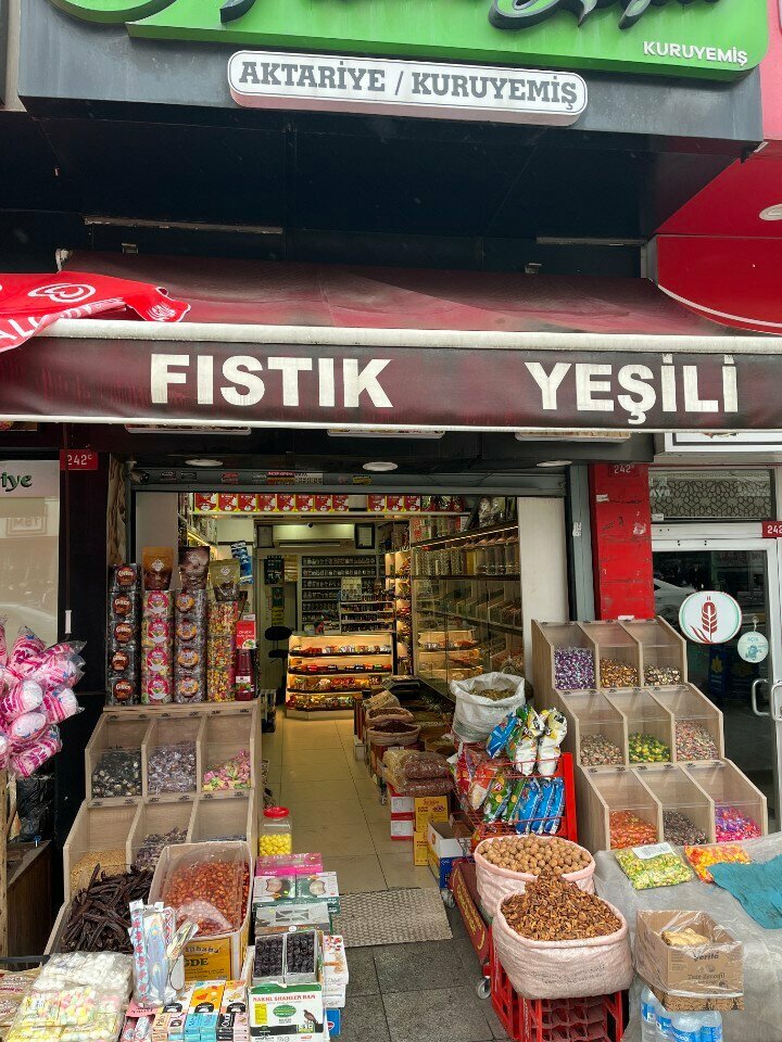 Kuruyemiş, atıştırmalık, kuru meyve Fıstık Yeşili, İstanbul, foto