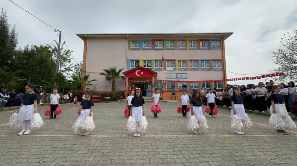 Ortaokul Şehit İsmail Ustaoğlu Ortaokulu, Ünye, foto