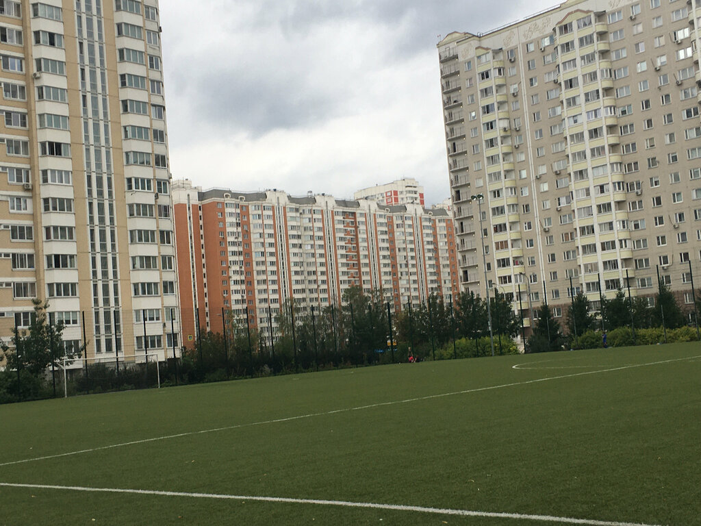 Spor alanı Sports ground, Moskovski, foto