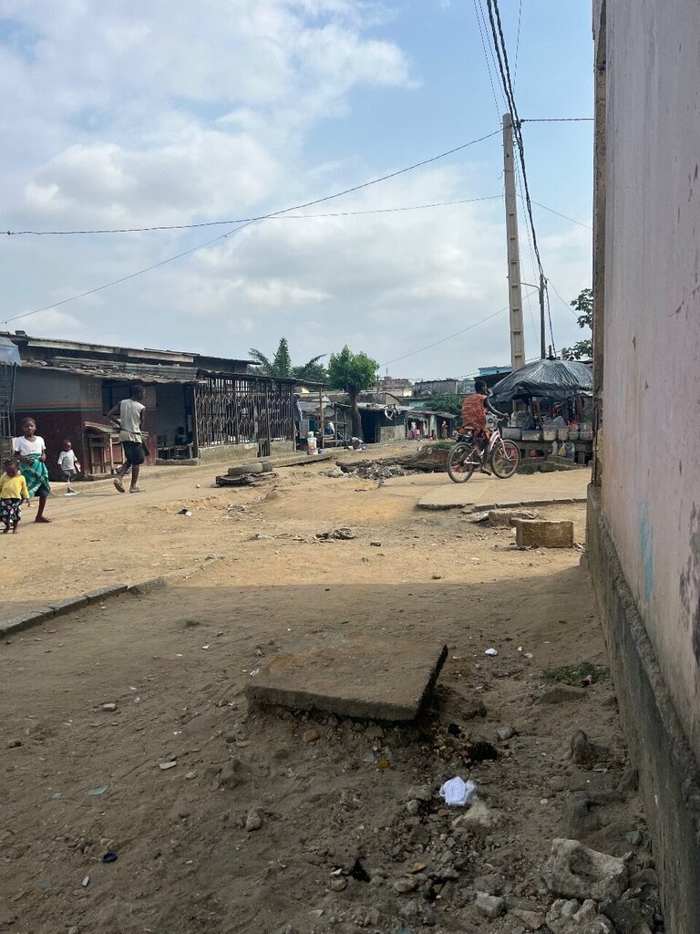 Cami Central Mosque of Abobo, Abican, foto