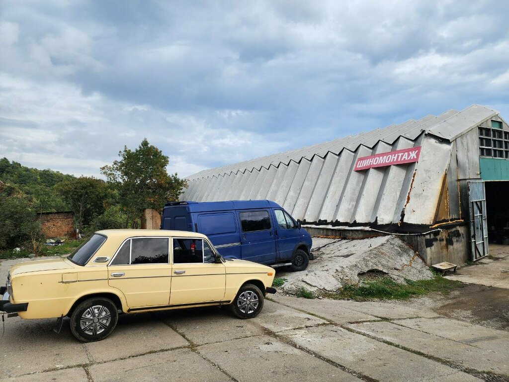 Otomobil servisi Angar-avto, Kırım Cumhuriyeti, foto