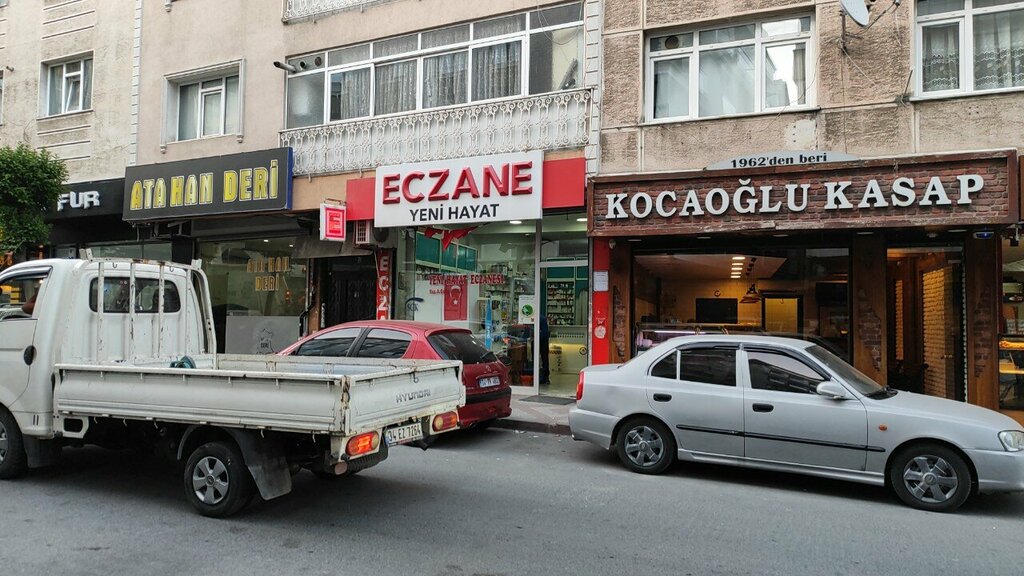 Eczaneler Yeni Hayat Eczanesi, İstanbul, foto