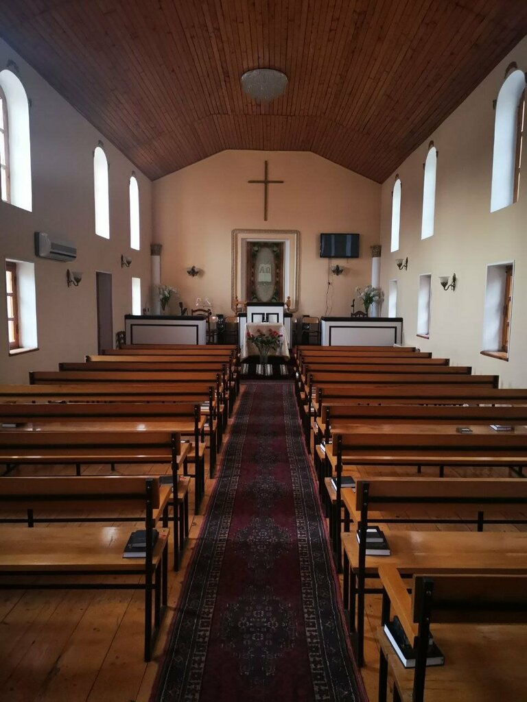 Dini kurslar Церковь Благодати, Tiflis, foto