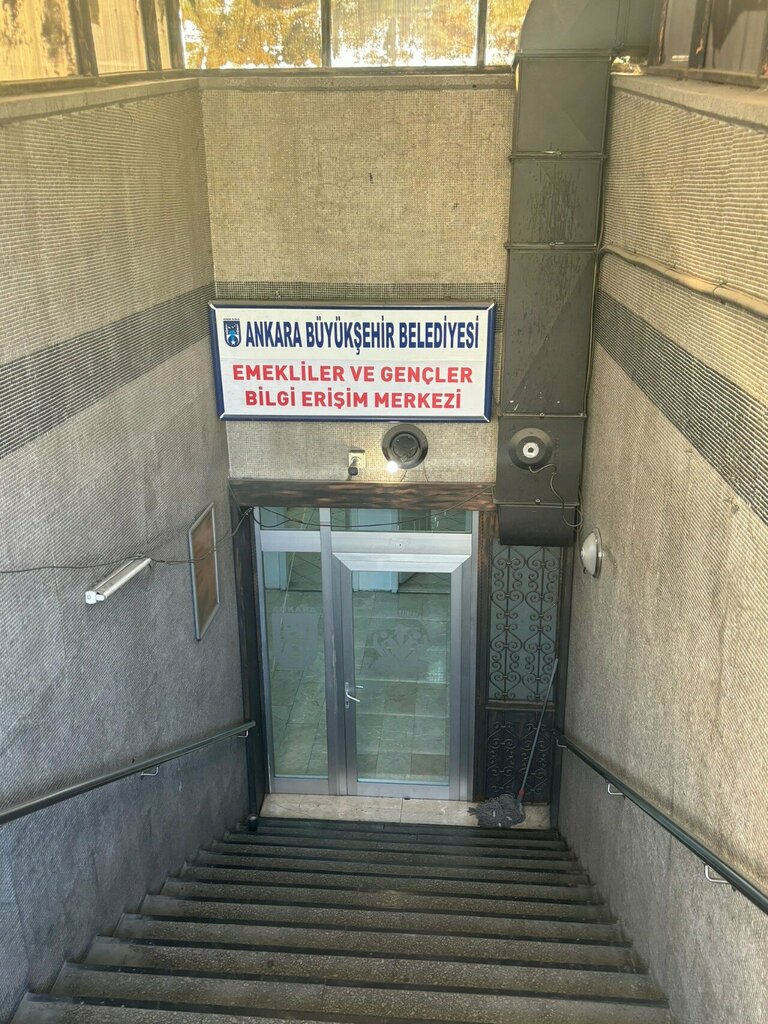 Sosyal yardım kuruluşları Yaşlılar Ve Gençler Bilgi Erişim Merkezi, Ankara, foto